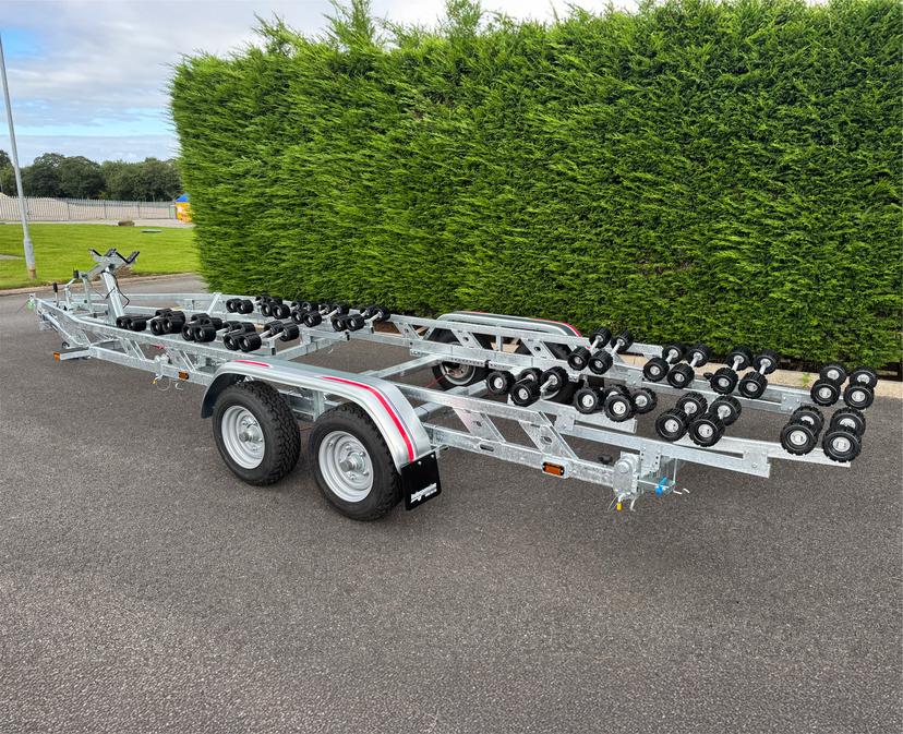 Indespension Super Roller Coaster 10 - 3500kg Marine Trailer | Indespension